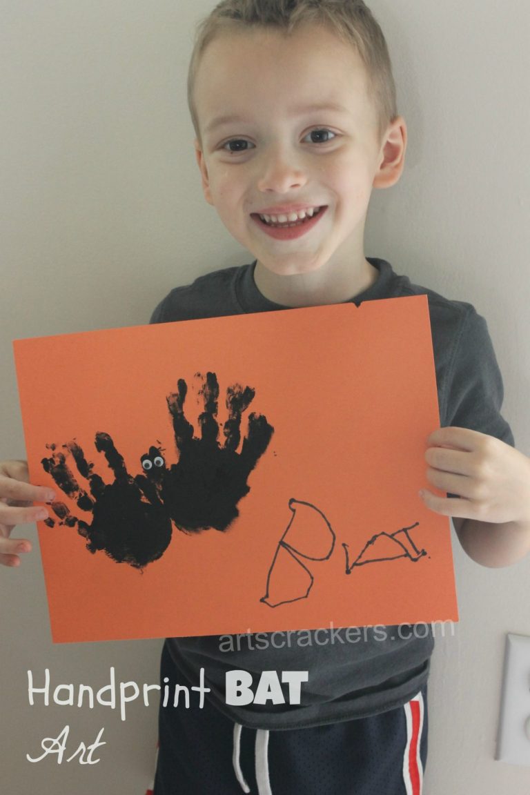 Fall/Halloween Handprint Bat Art