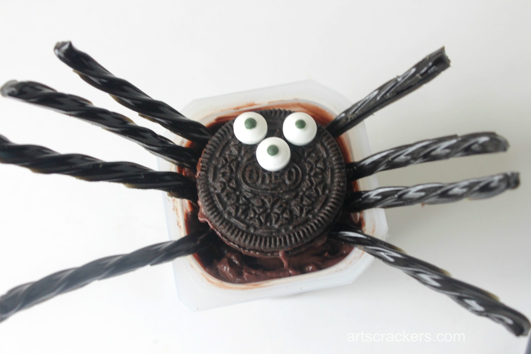 6 Pudding Cup Ideas for Halloween