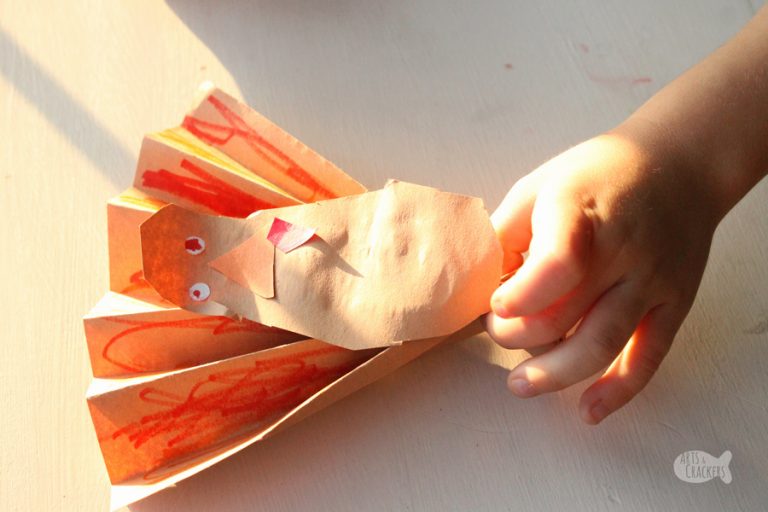 Easy Fan Turkey Paper Craft | Thanksgiving for Kids