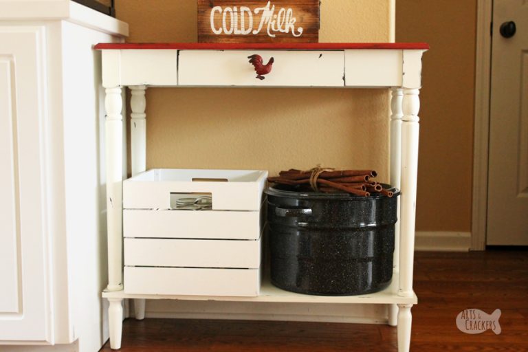 DIY Farmhouse Side Table Makeover | Cheap Farmhouse Decor