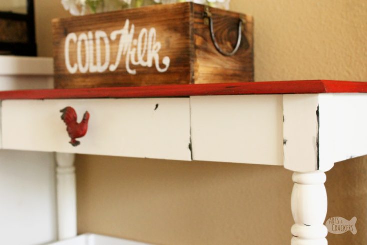 DIY Farmhouse Side Table Makeover | Cheap Farmhouse Decor